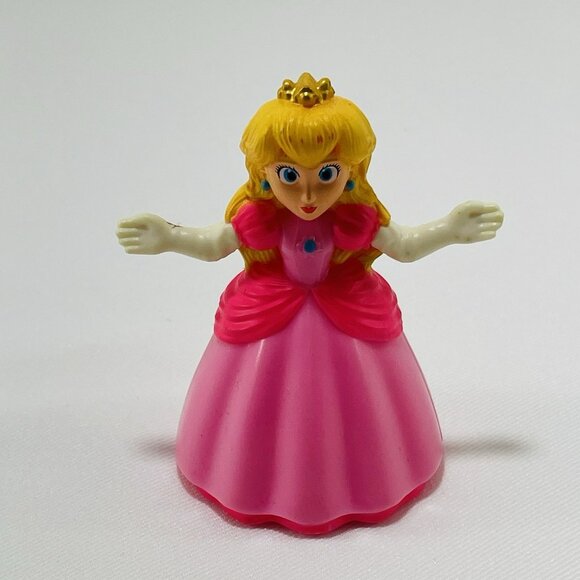 Nintendo | Toys | Nintendo Mario Princess Peach Figure Toy 3 Display ...